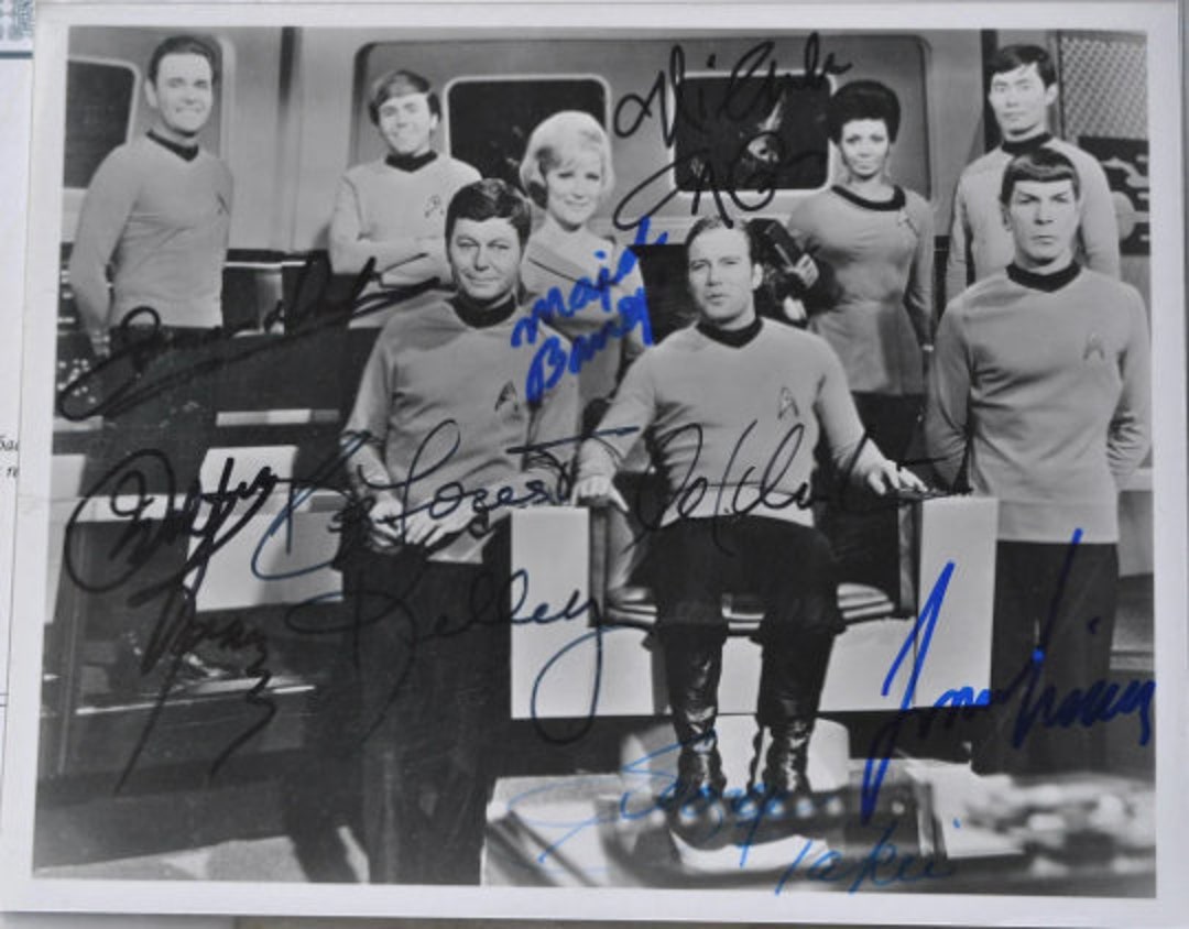STAR TREK TOS Cast Signed Photo X8 - William Shatner, Leonard Nimoy ...