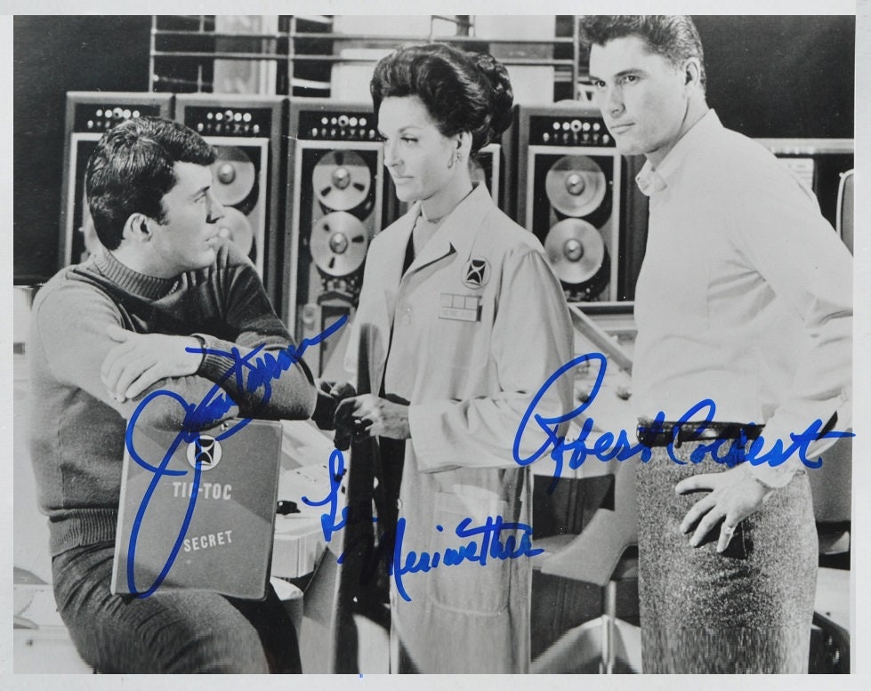 TIME TUNNEL Cast Signed Photo X3 - James Darren, Lee Meriwether + W/coa ...