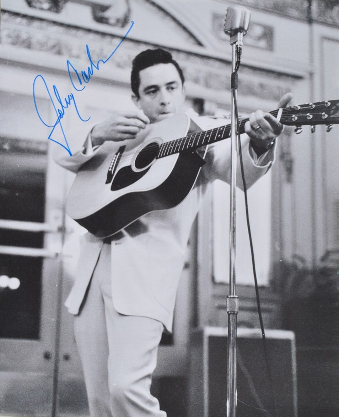 JOHNNY CASH Signed Autographed Photo - I Walk the Line - Ring of Fire W ...