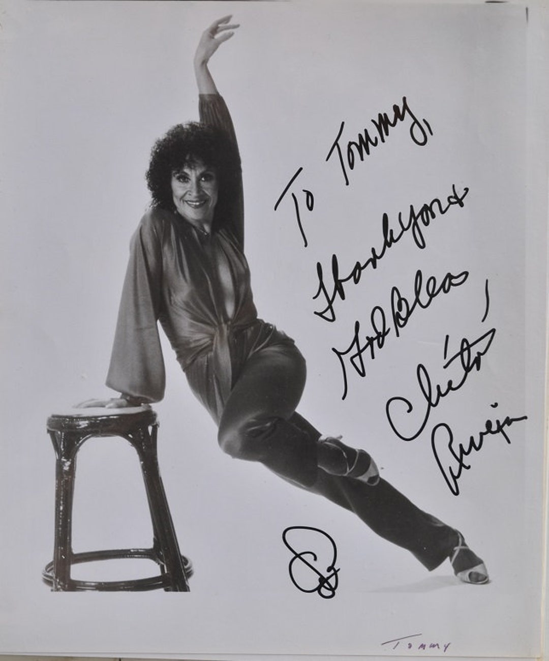 CHITA RIVERA SIGNED Photo - Chicago, He Makes Me Feel Like Dancing W ...