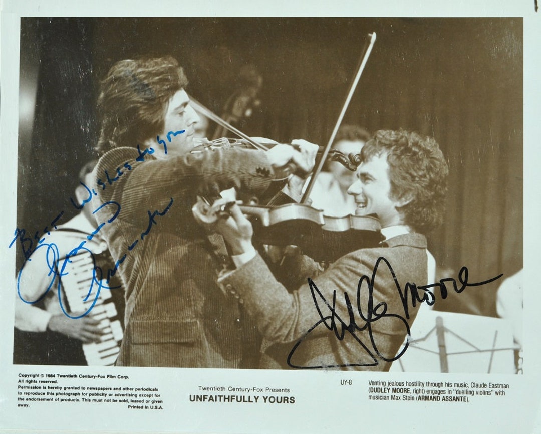 DUDLEY MOORE & Armand ASSANTE Cast Signed Photo X2 - Unfaithfully Yours ...