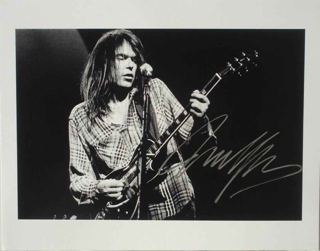 NEIL YOUNG Signed Photo - Crazy Horse - Buffalo Springfield - Crosby ...
