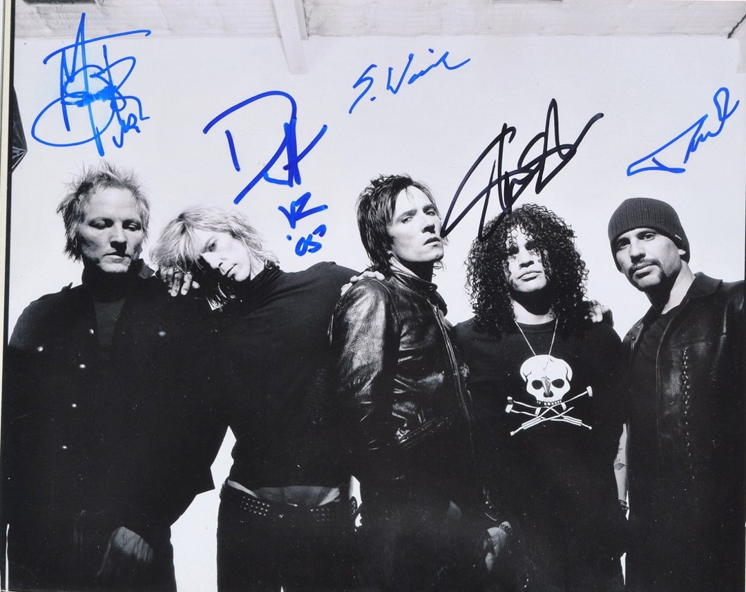 VELVET REVOLVER Signed Photo X5 - Slash, Scott Weiland, Duff Mckagen ...