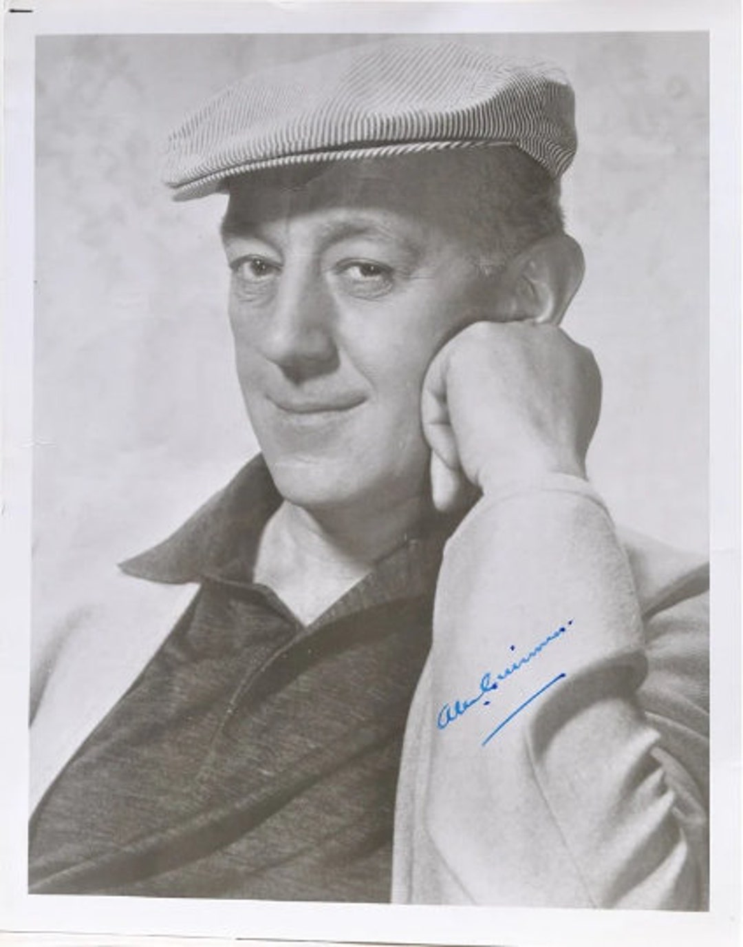 ALEC GUINNESS SIGNED Photo - Star Wars - Raise the Titanic - Doctor ...