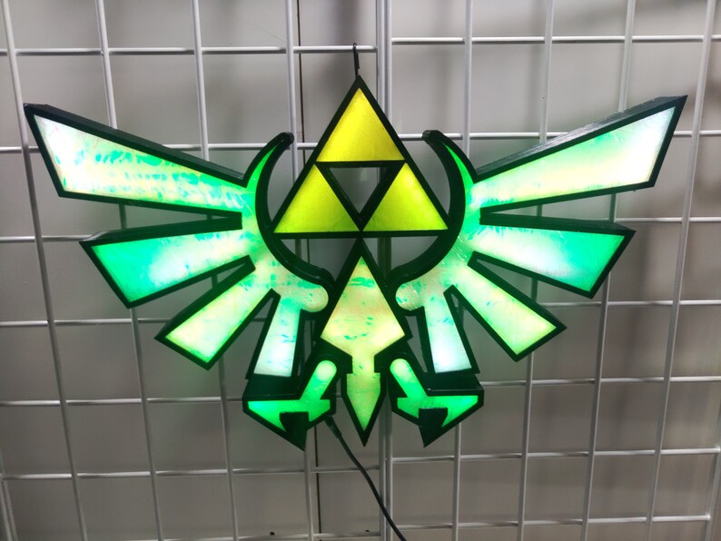 Zelda Triforce Emblem RGB Lamp - Bluetooth Controlled - Music Activated ...