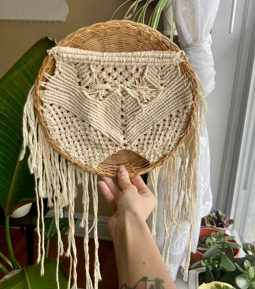 Macrame Basket Wall Hanging / Boho Wall Decor / Macrame Basket / Wall ...