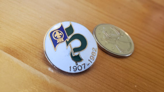 1907 - 1982 - 75 Anniversary Canada Scouts Pin - Boy … - Gem