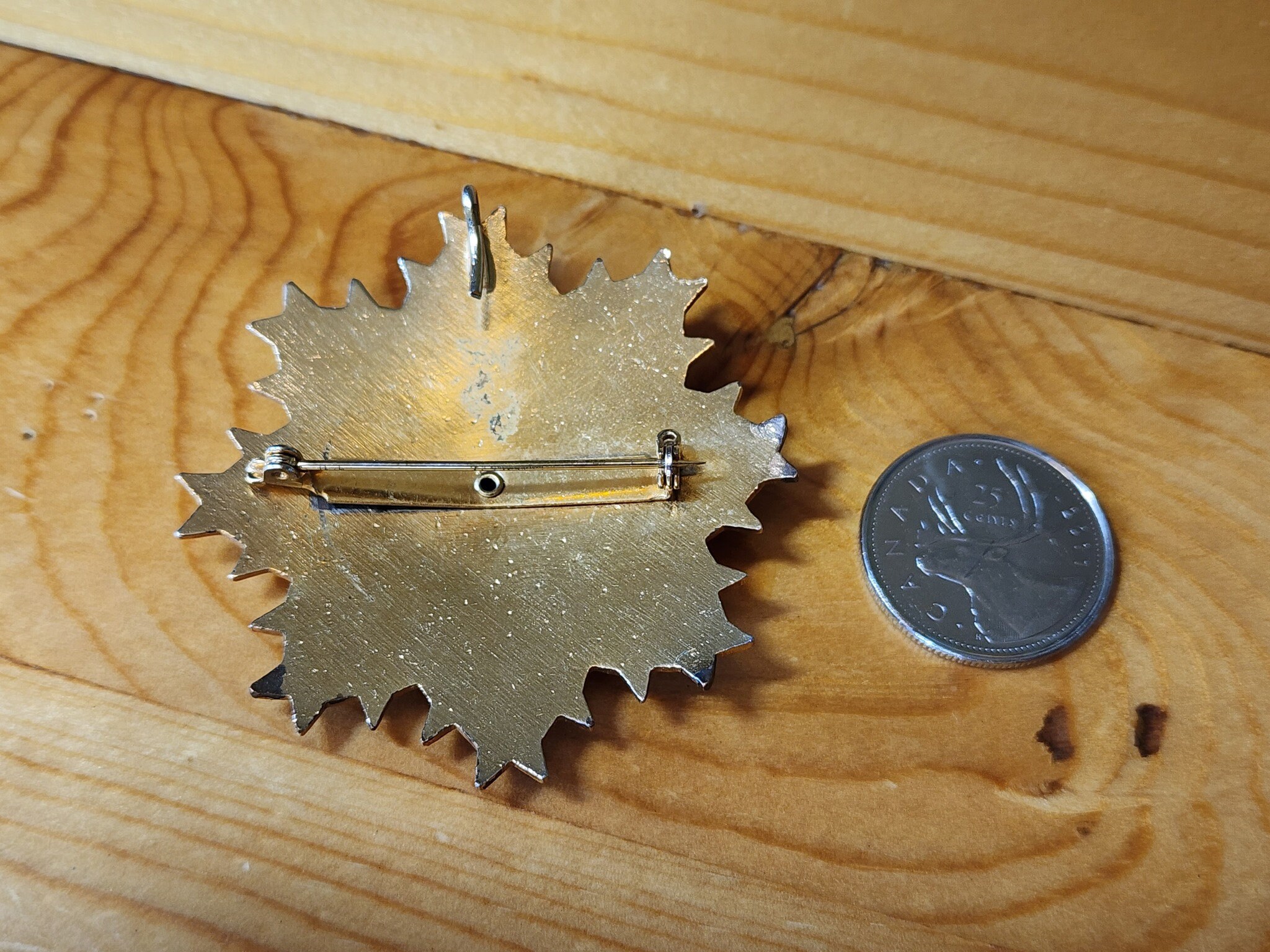 Large Heraldic Sunburst Shield Enamel and Gold Toned Brooch Pin ...