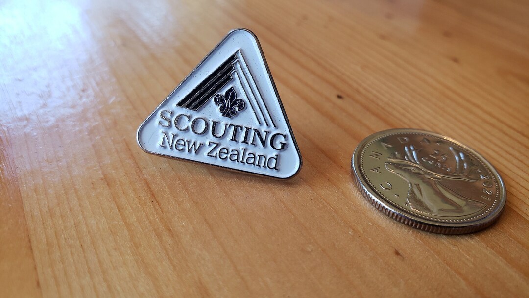 Scouting New Zealand - Cool Vintage Triangle Scouts Pin - Brooch Pin ...