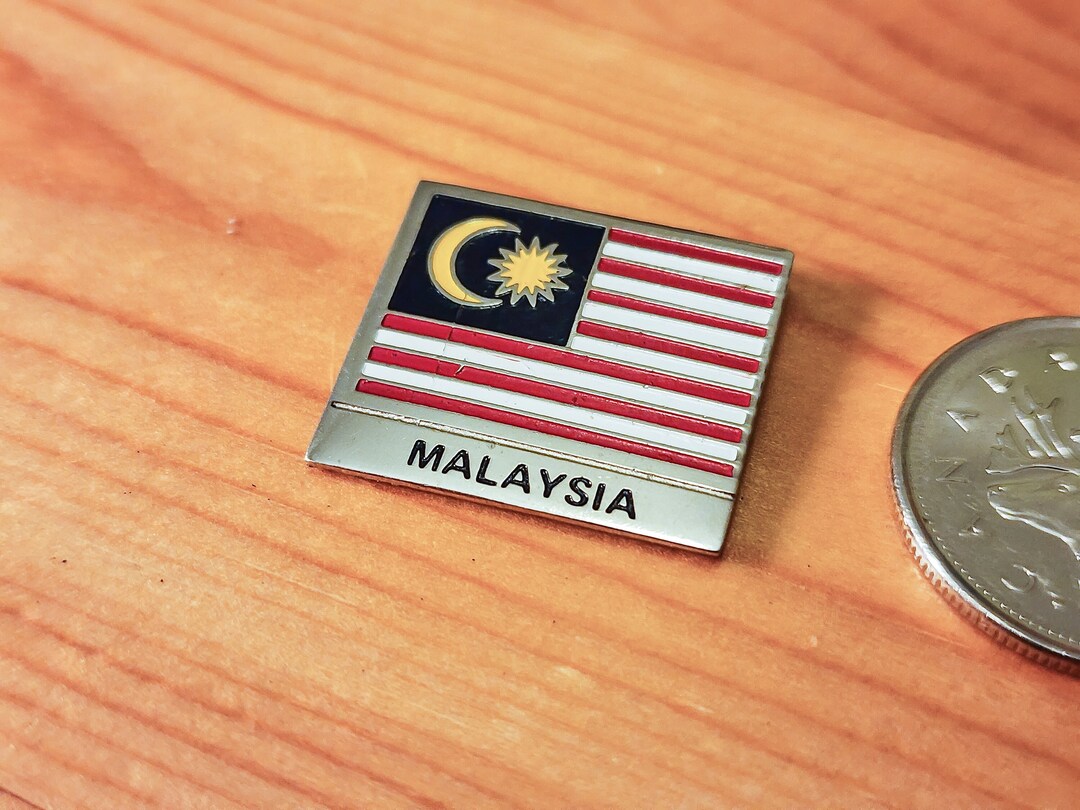 Malaysia Flag - Beautiful Vintage Malaysian Flag Brooch Pin- Unique ...