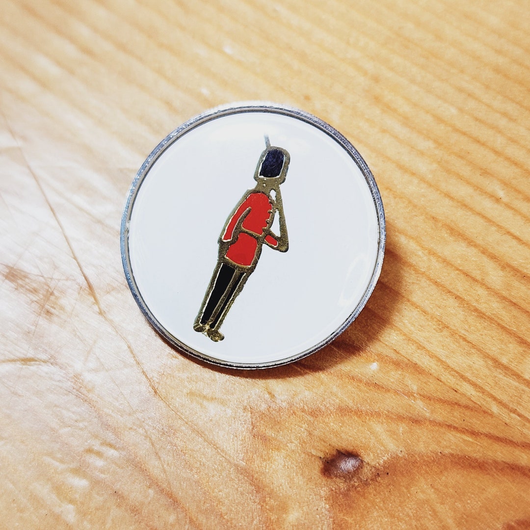 Queens Guard Soldier - Cool Vintage Toy Soldier Brooch Pin Unique Rare ...