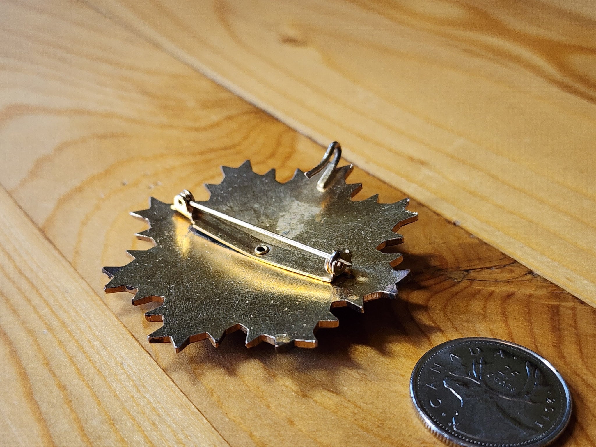 Large Heraldic Sunburst Shield Enamel and Gold Toned Brooch Pin ...