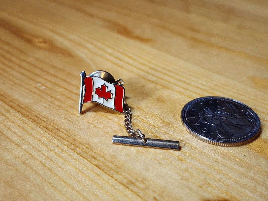Canadian Flag Pin Beautiful Vintage Canada Maple Leaf Brooch Pin Unique ...