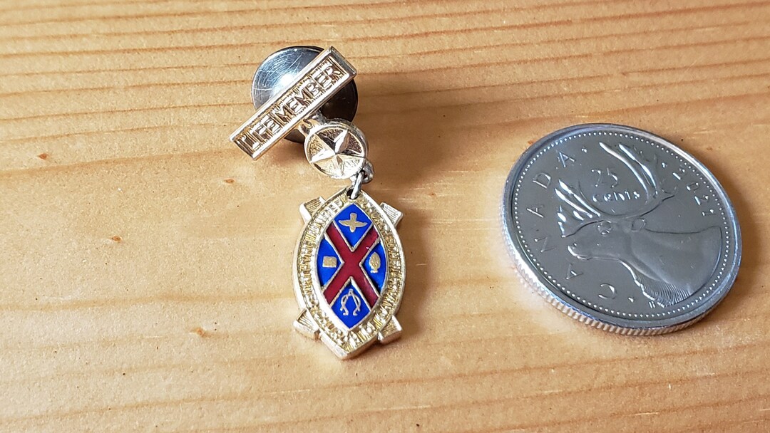 Vintage Enamel Lapel Pin - United Church Women Life Member - Etsy