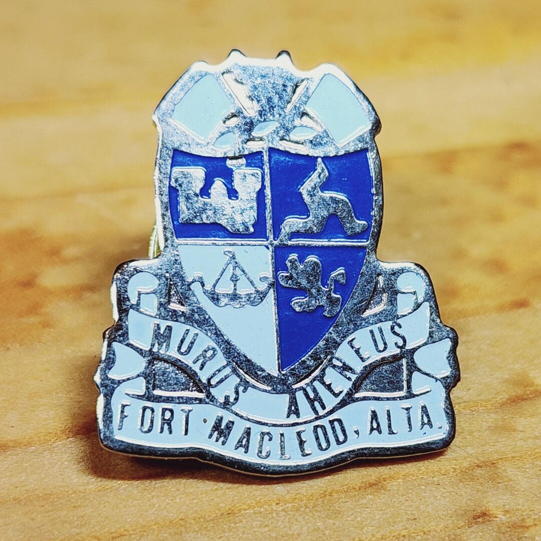 Vintage Enamel Brooch Pin - Murus Atheneus Fort Macleod Alta - Etsy