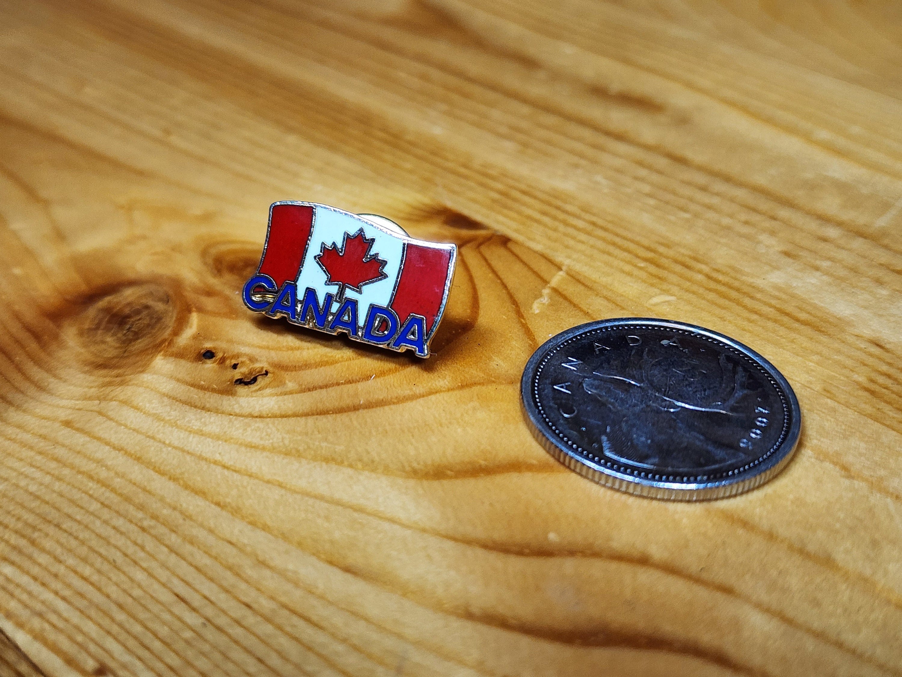 Canada Beautiful Vintage Canadian Flag Brooch Pin Unique Rare Hat Pin ...