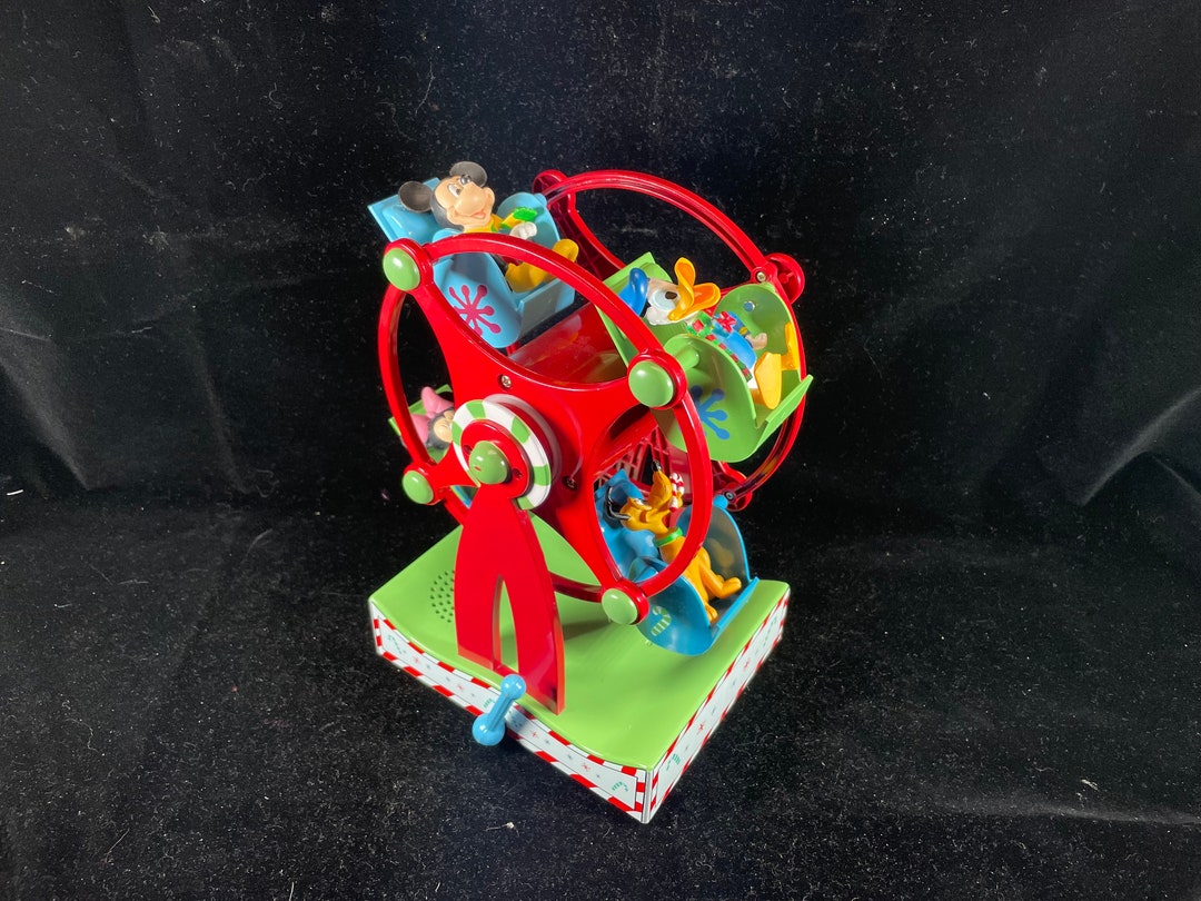 Gemmy Animated Vintage Disney Winnie the Pooh & Gang Chistmas Musical ...