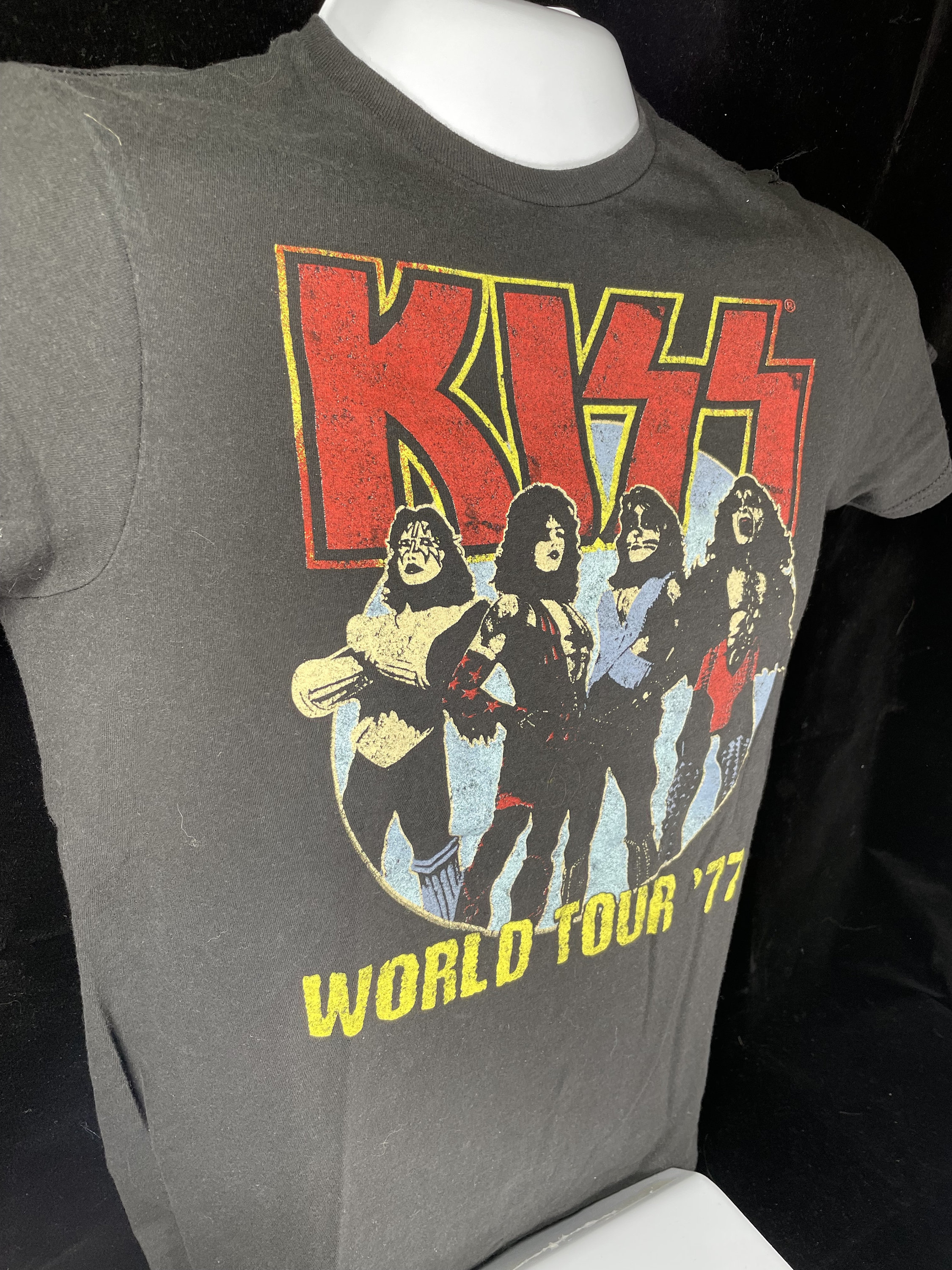 KISS World Tour Retro 70's Metal Rock Music Band Tee Streetwear Shirt ...