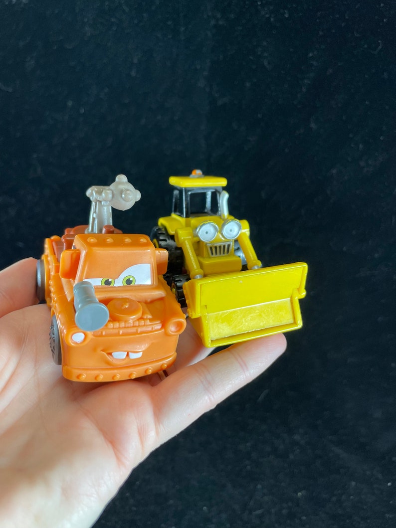 Bob the Builder Yellow Scoop the Digger Backhoe Bulldozer Diecast Toy ...