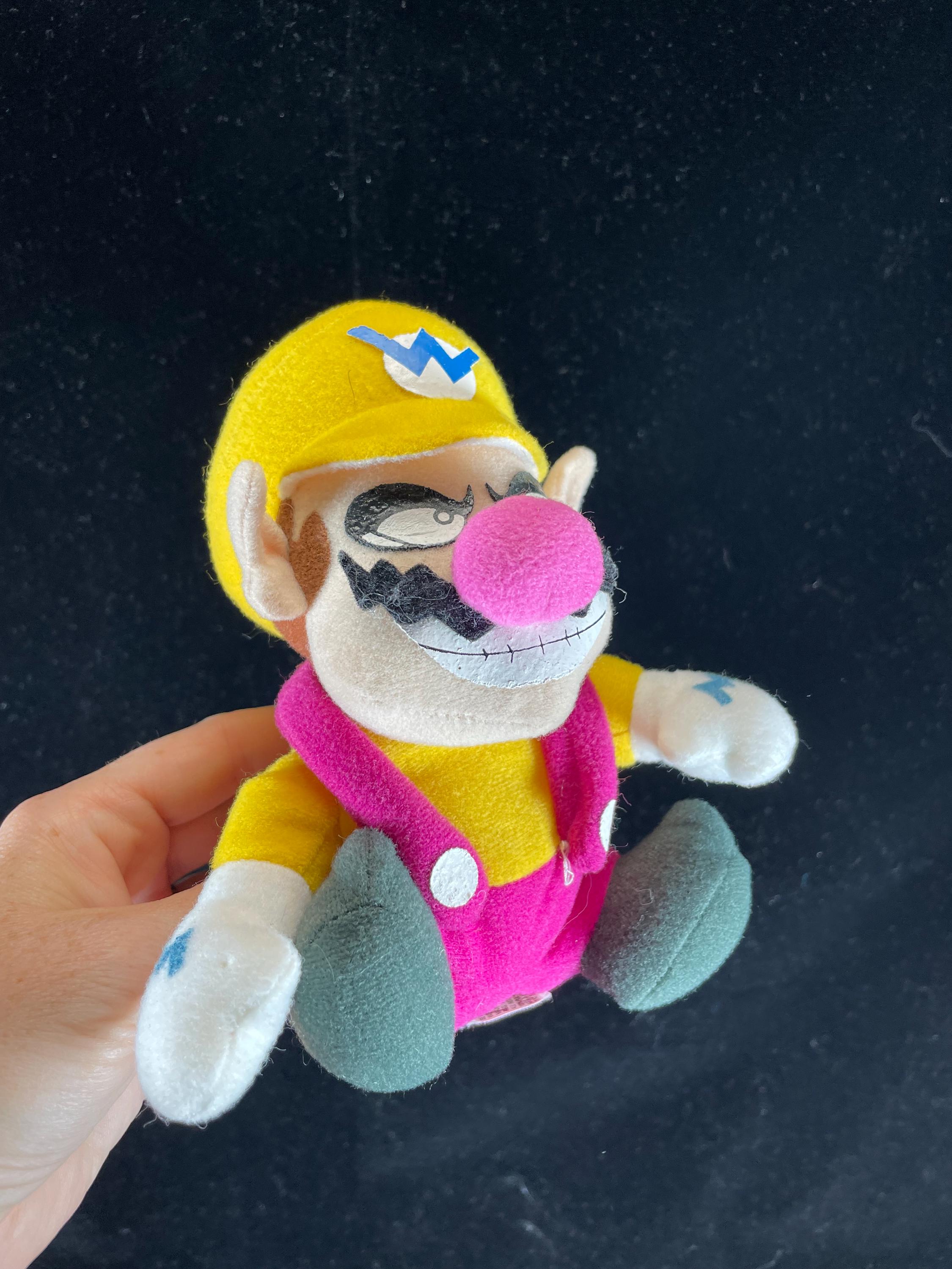Vintage 1997 Nintendo Plush Dolls - Mario, Luigi, Wario, Yoshi, Donkey ...