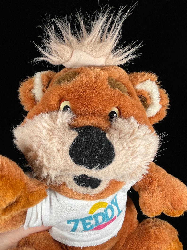 Vintage Plush: Tyco Bubba Bear, Ganz Wrinkles Dog Hound Zeller's Mascot ...