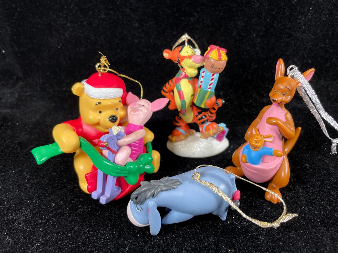 Set Disney Winnie the Pooh Hand Altered Christmas Figurine Tree ...