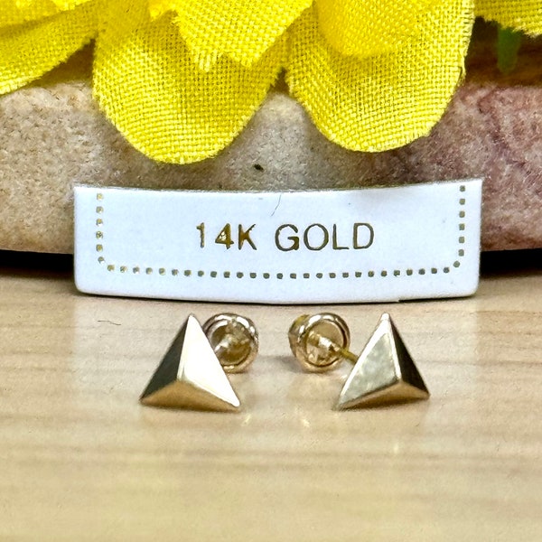 Pyramid Stud Earring - Etsy