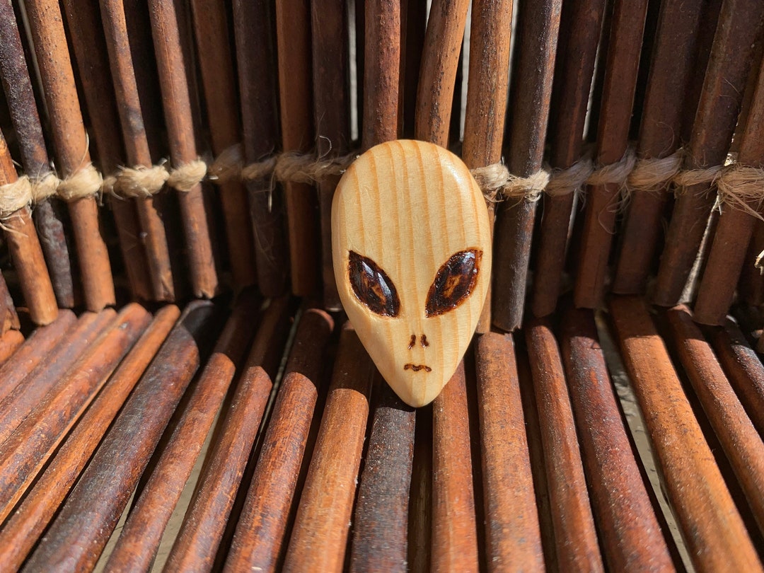 Alien Head Wooden Pendant - Hand Carved Wood Burned Necklace/keychain ...