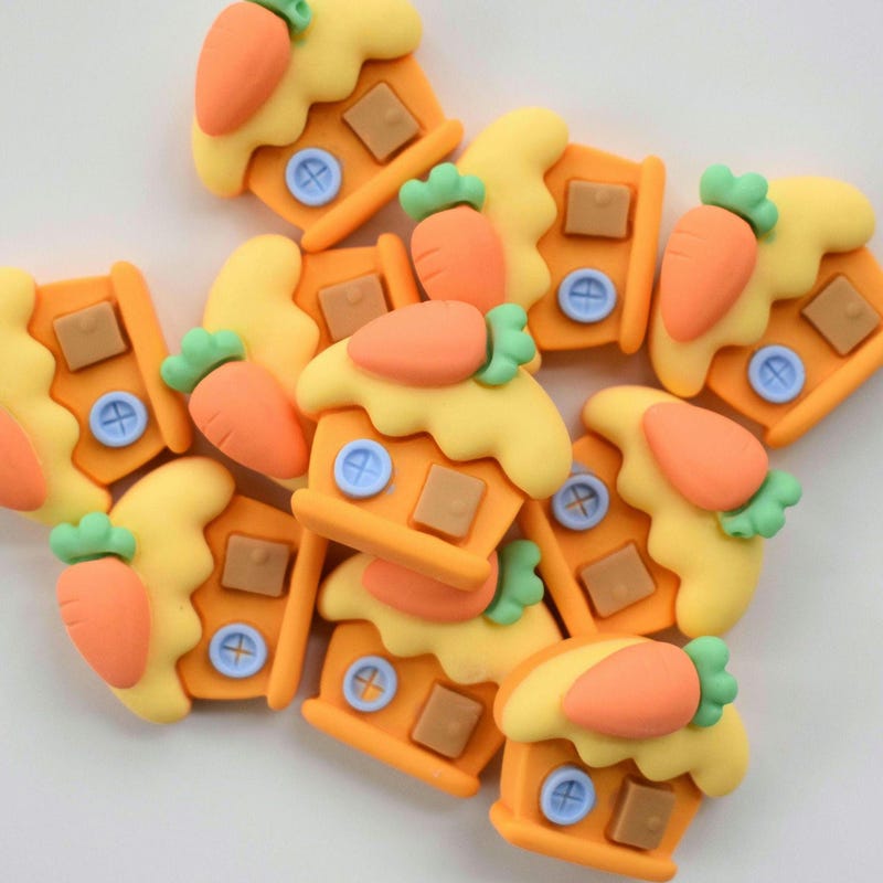 The Carrot House - Etsy