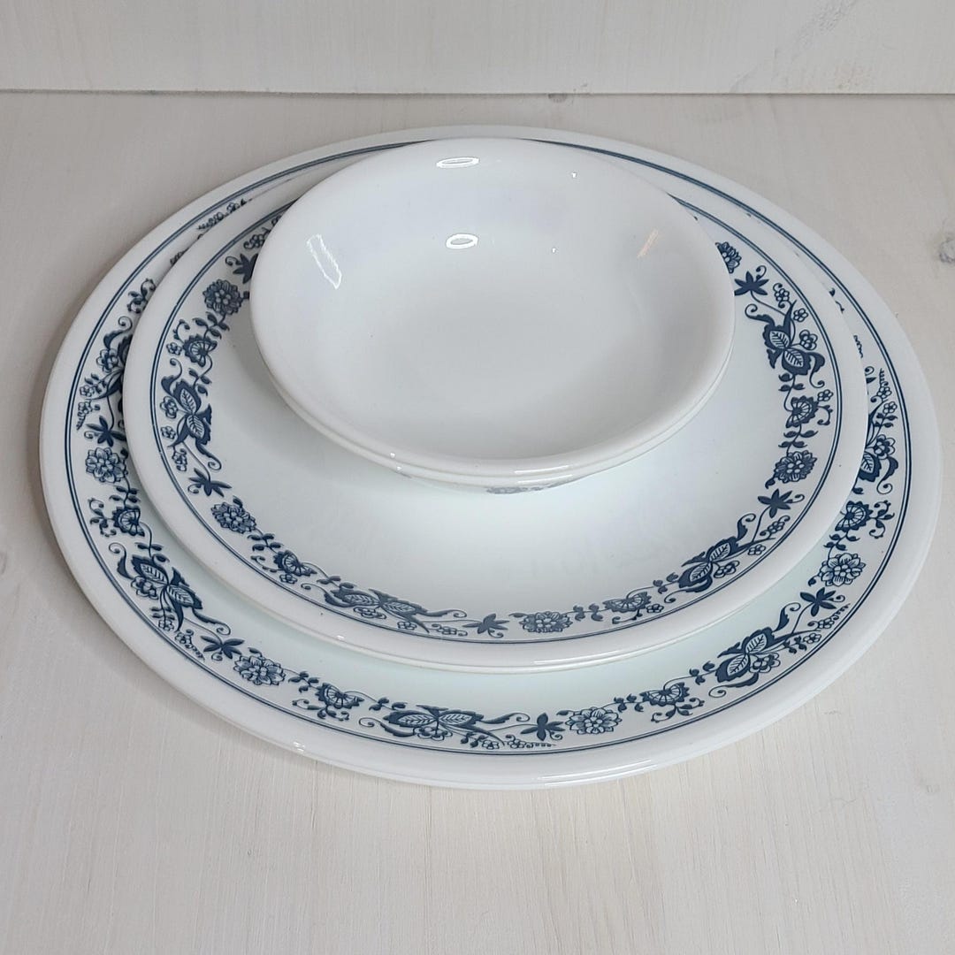 Vintage Corelle Old Town Blue Dinnerware Set: 6-piece Service for 2 - Etsy