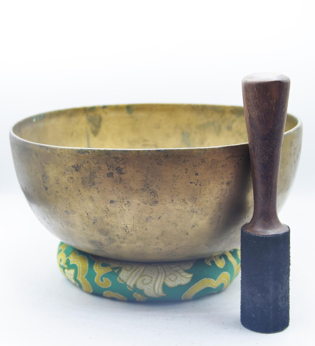 Tibetan Antique Hand Made Singing Bowl || Deep Peaceful Vibrations ...