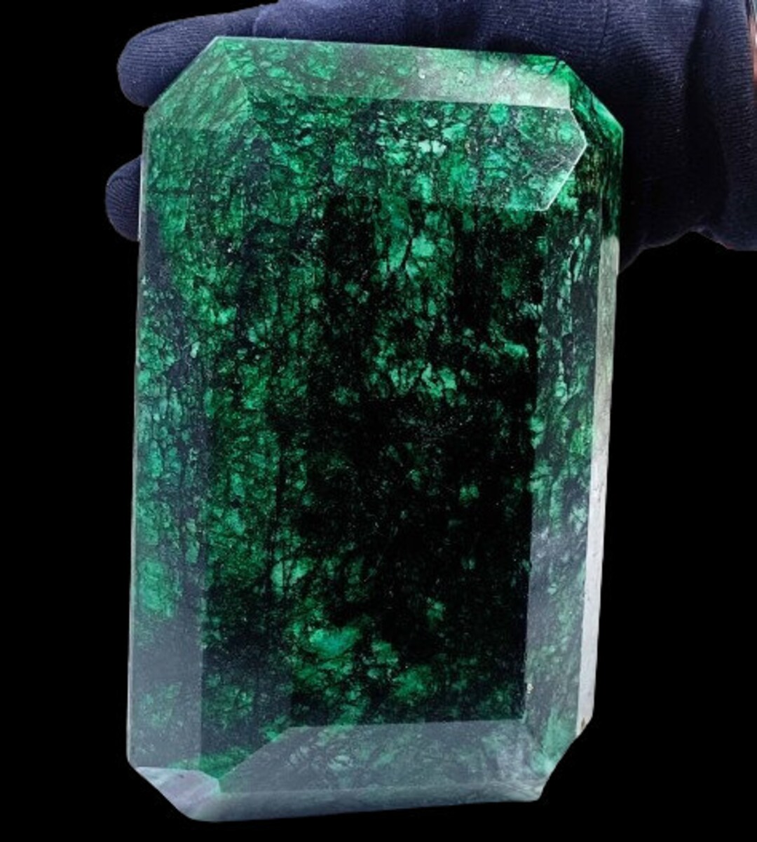 Buy Emerald 25175 Carat Green Emerald Transparency Opaque From Brazil ...