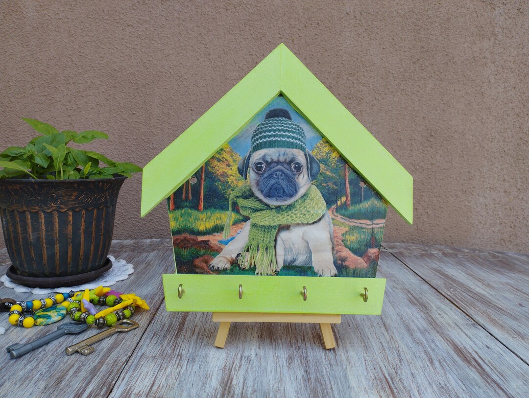 Wall Key Holder With Pug Dog Design, Wooden Key Holder, Green Key ...