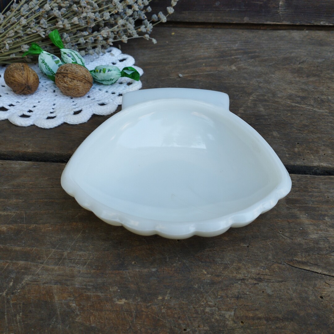 Vintage White Glass Nut Bowl, Old Shell Shaped Nut Bowl, Milk White ...