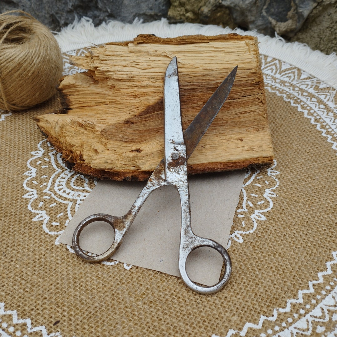 Old Primitive Iron Scissors, Vintage Metal Sewing Scissors, Decoration ...