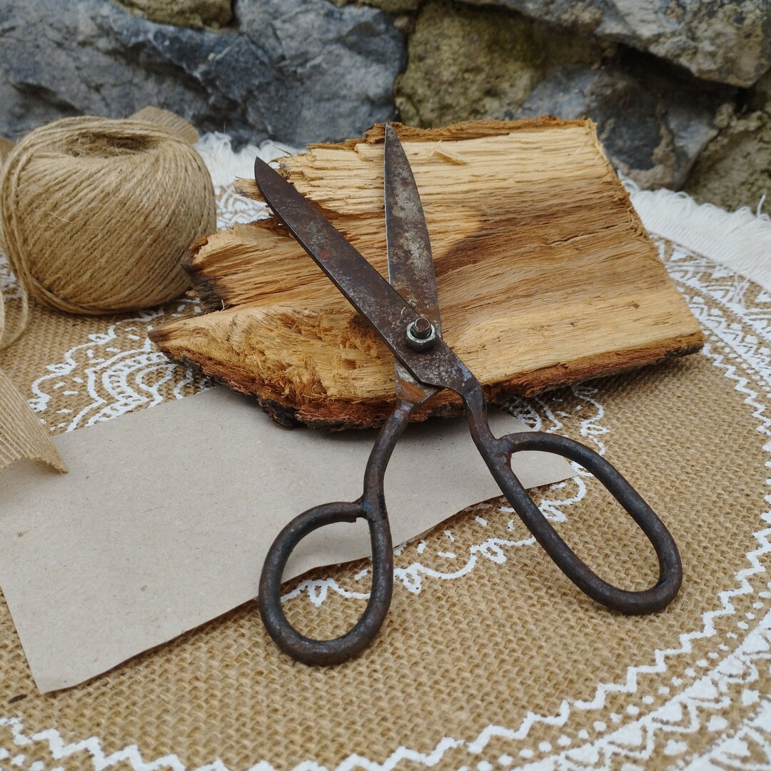 Old Iron Scissors, Vintage Metal Sewing Scissors, Gift for Tailors ...