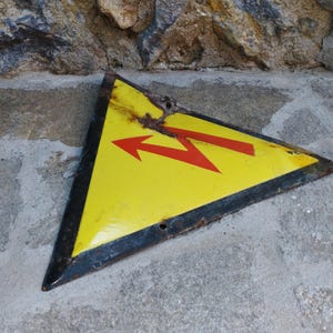 Vintage Enamel Sign, Damaged Sign With Rust, Warning Sign for Dangerous ...
