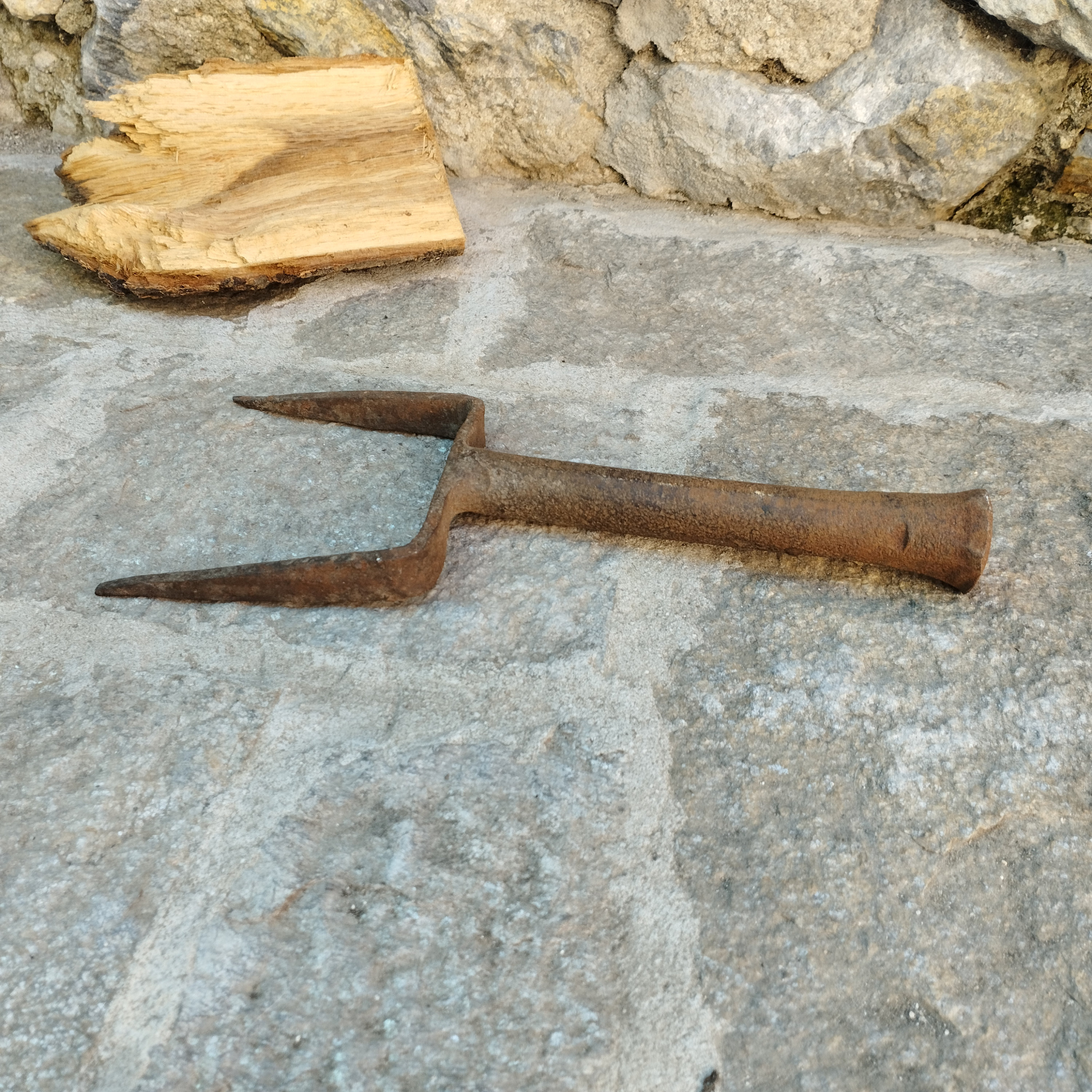 Antique Hand Forged Iron Primitive Anvil: Rustic Farmhouse Decor - Etsy