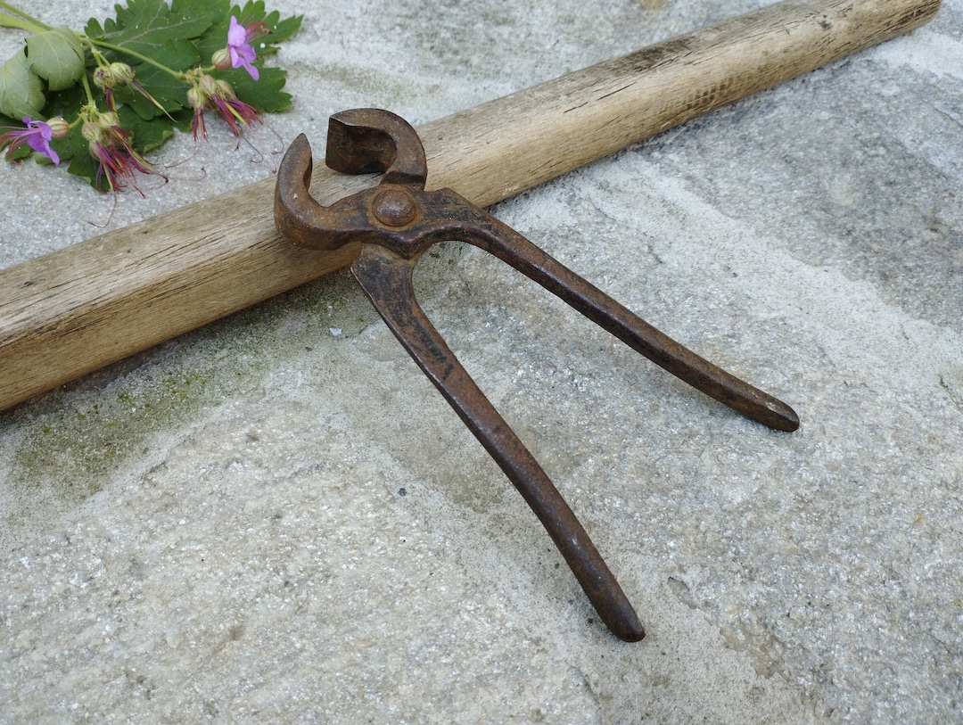 Vintage Iron Pliers, Old Metal Pliers, Metal Tool, Retro Home Decor ...