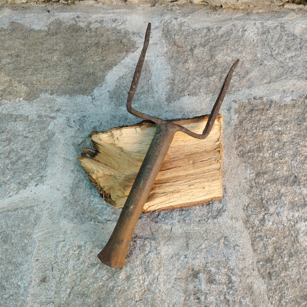 Antique Hand Forged Iron Primitive Anvil: Rustic Farmhouse Decor - Etsy