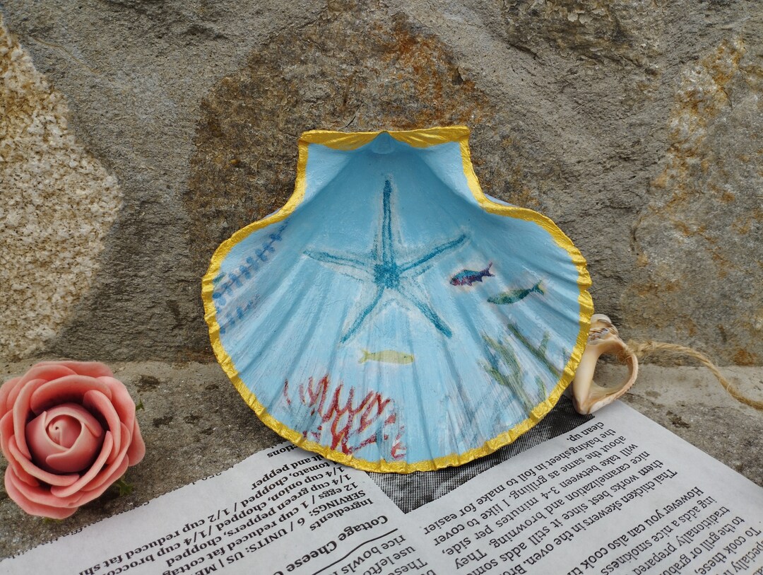 Clam Shell With Decoupage, Decorated Seashell With Starfish Design ...