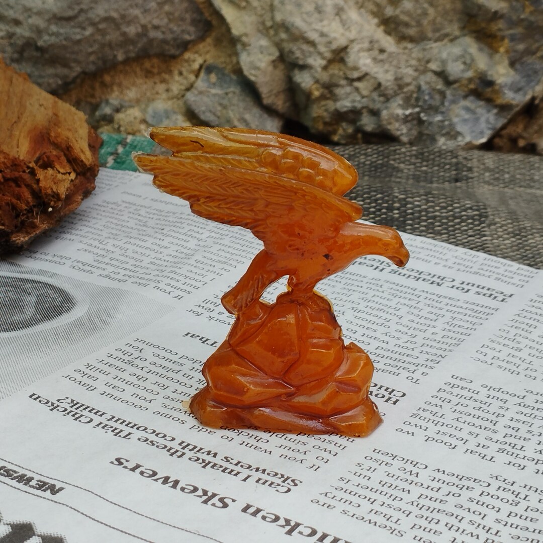 Vintage Small Plastic Eagle, Collectible Bird, Perched Eagle, Display ...