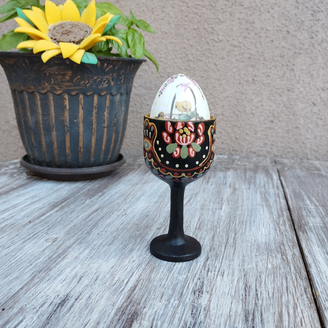 Hand Painted Wooden Vintage Easter Egg Stand, Retro Egg Cup, Easter ...