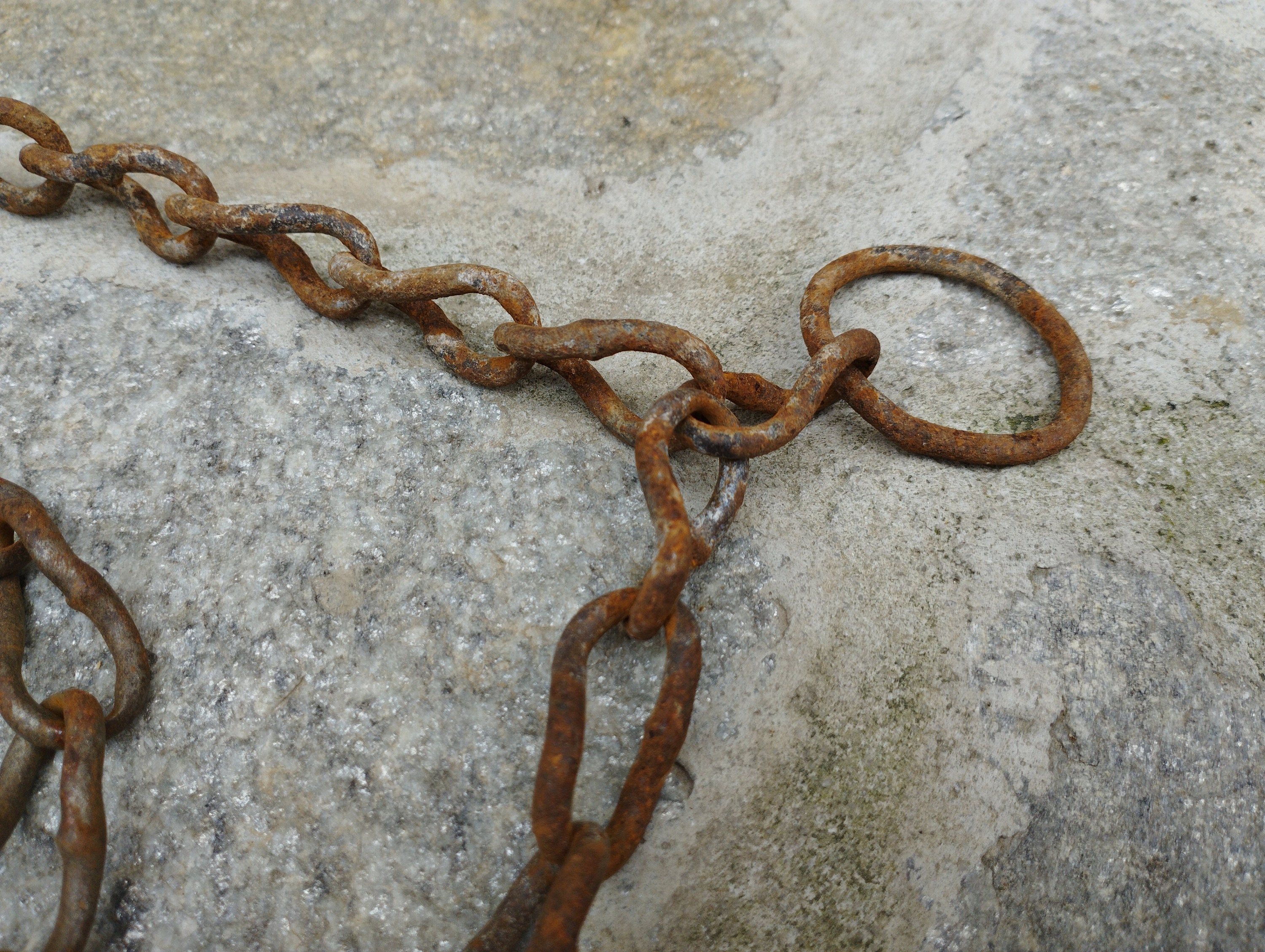 Vintage Metal Chain, Old Rusty Iron Chain, Garden Decoration, Porch ...