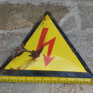 Vintage Enamel Sign, Damaged Sign With Rust, Warning Sign for Dangerous ...