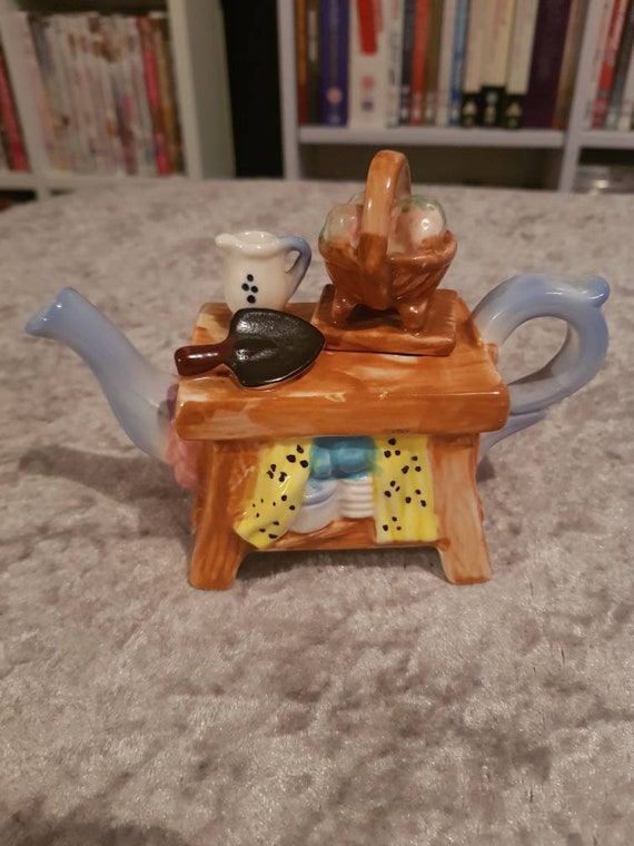 Vintage Miniature Collectable Teapot. - Etsy