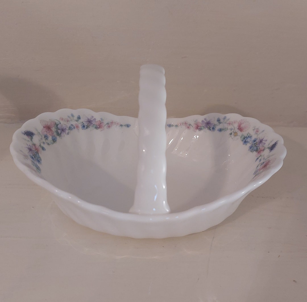 Vintage Wedgwood Angela Basket - Etsy