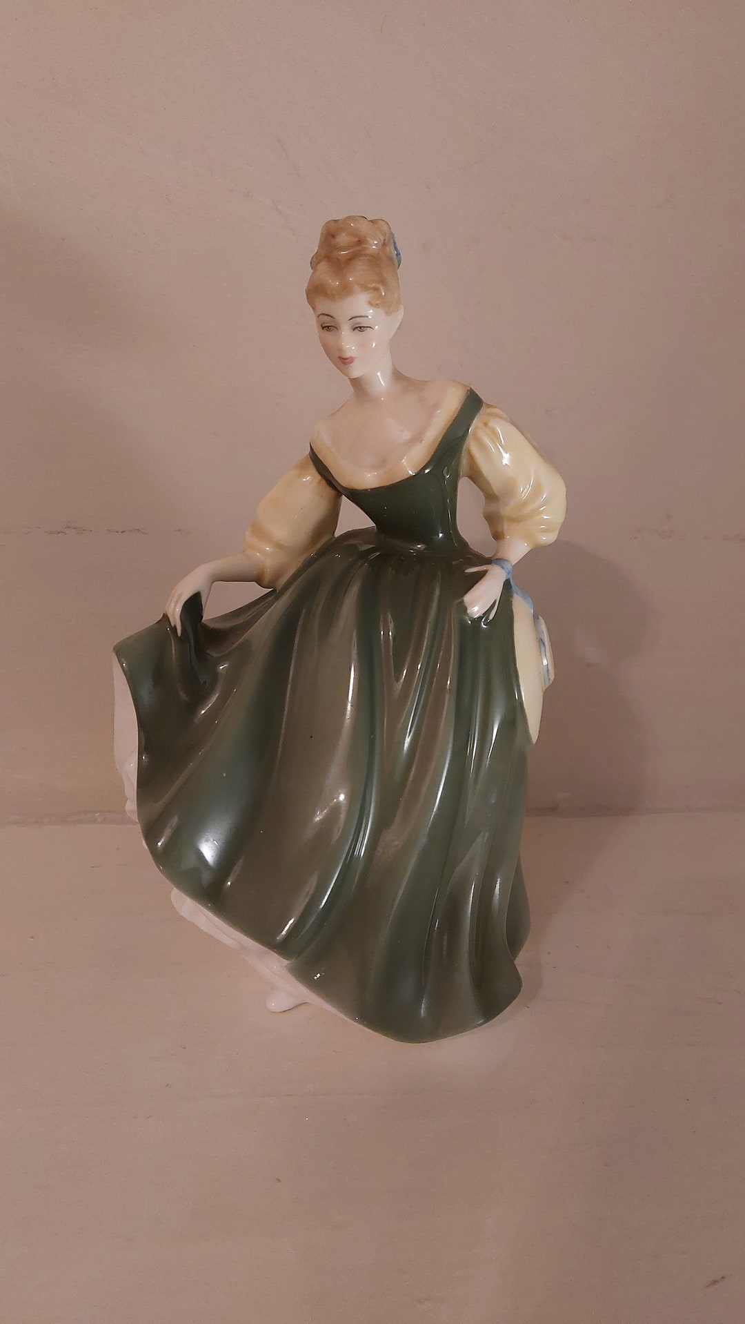 Vintage Royal Doulton Fair Lady Pretty Ladies Figurine HN2193 - Etsy