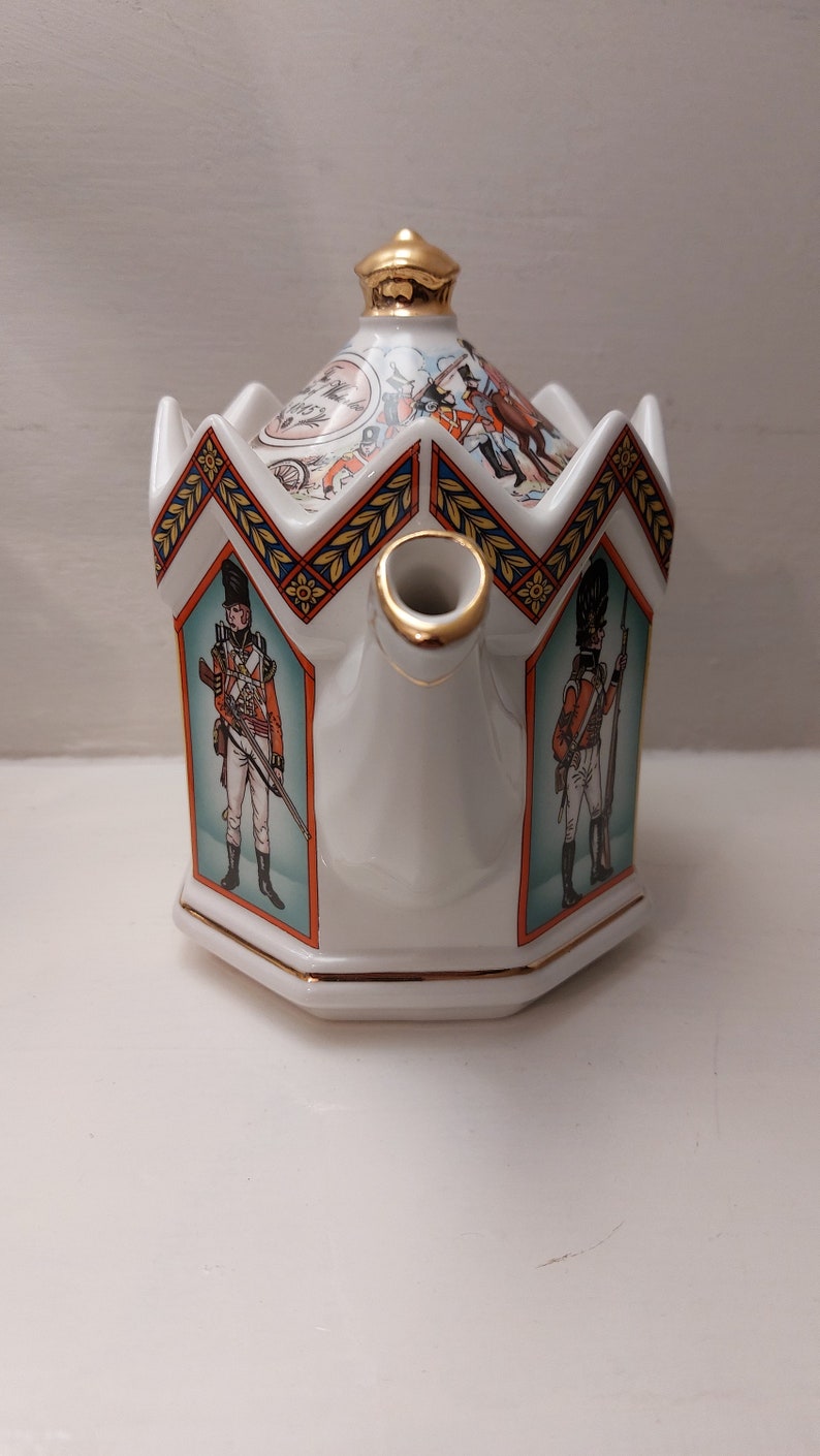 Vintage Sadler Novelty Teapot the Duke of Wellington Battle of Waterloo ...