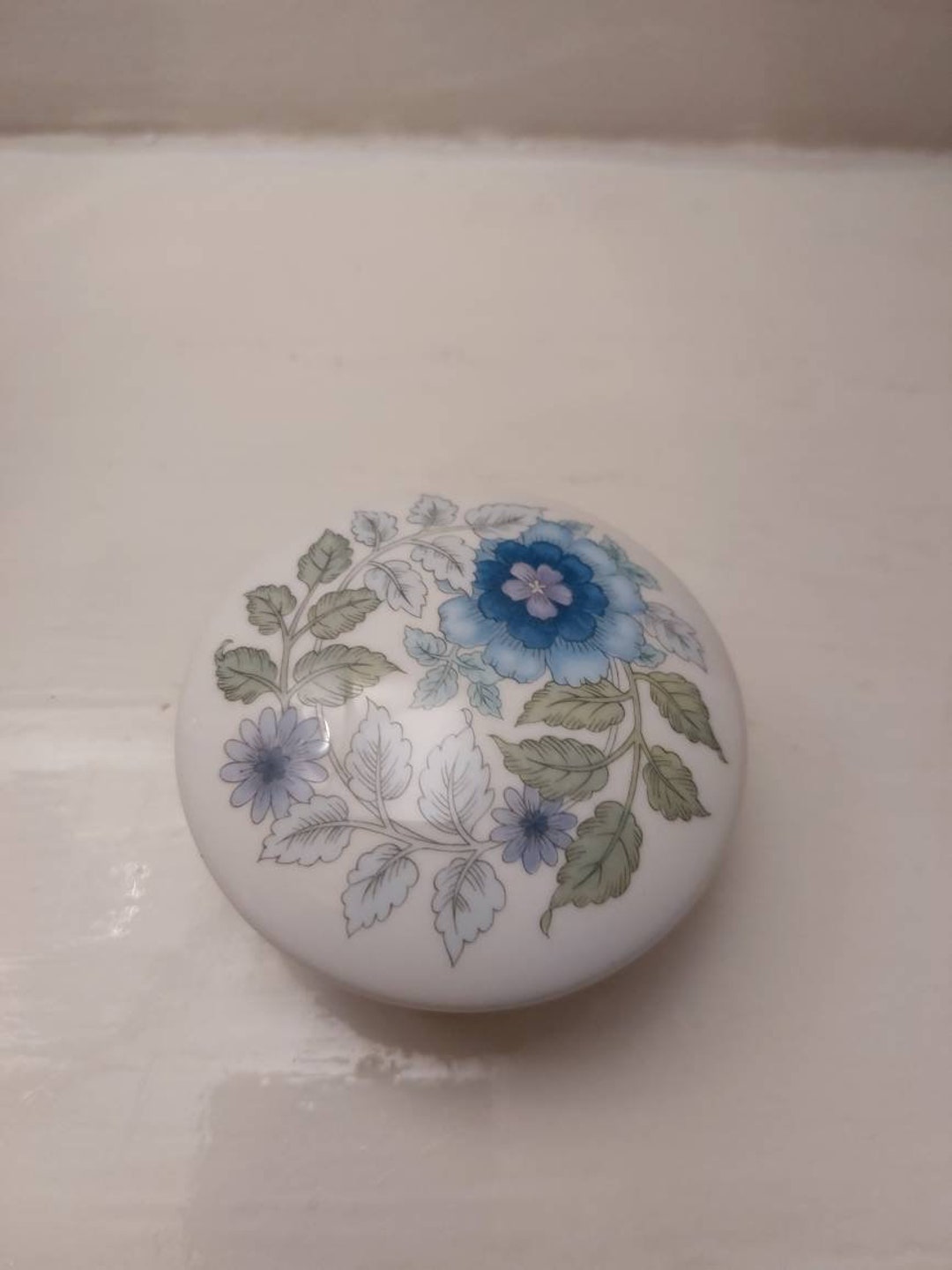 Vintage Wedgwood Clementine Small Size Round Trinket Box. - Etsy